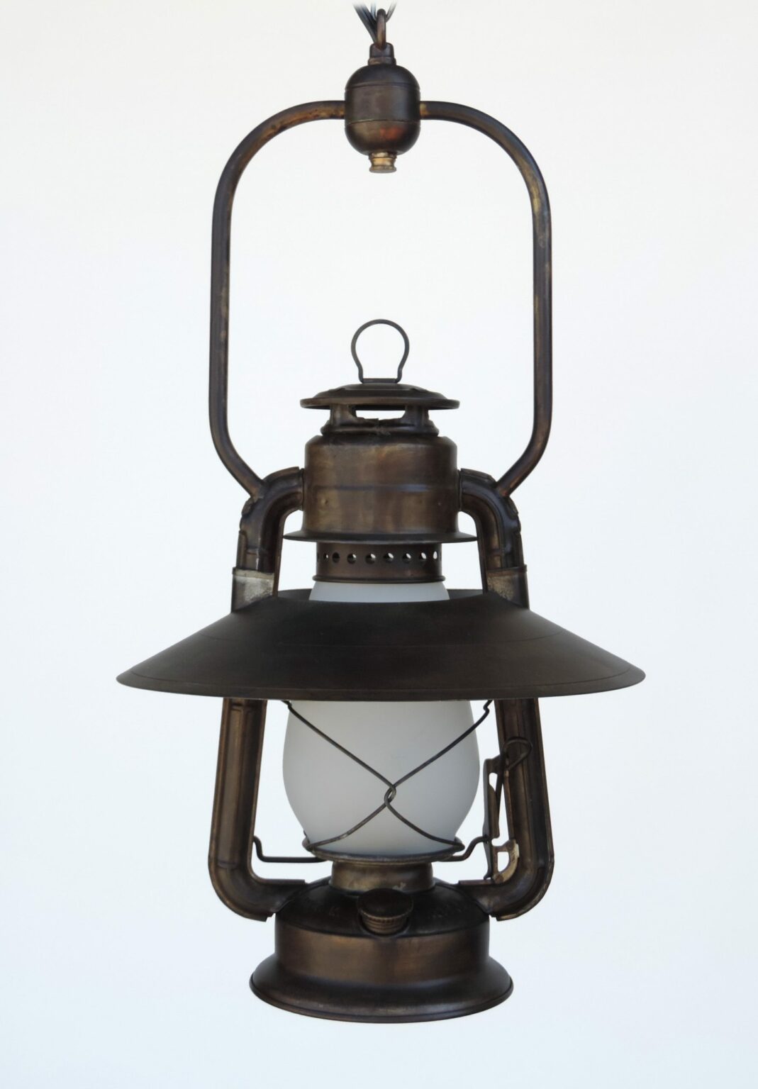 Electric Lantern Photos - The Source for Oil Lamps and Hurricane Lanterns