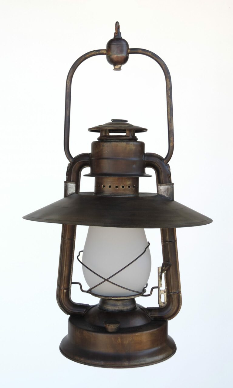 Electric Lantern Photos - The Source for Oil Lamps and Hurricane Lanterns