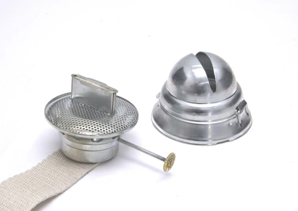 W.T. Kirkman #323 Beacon #60 Wall Lantern Burner — The Source for Oil ...